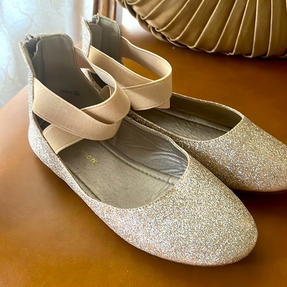 hohainom | Shoes | Little Girls Size 2 Gold Glitter Dress Shoes Comfy ...